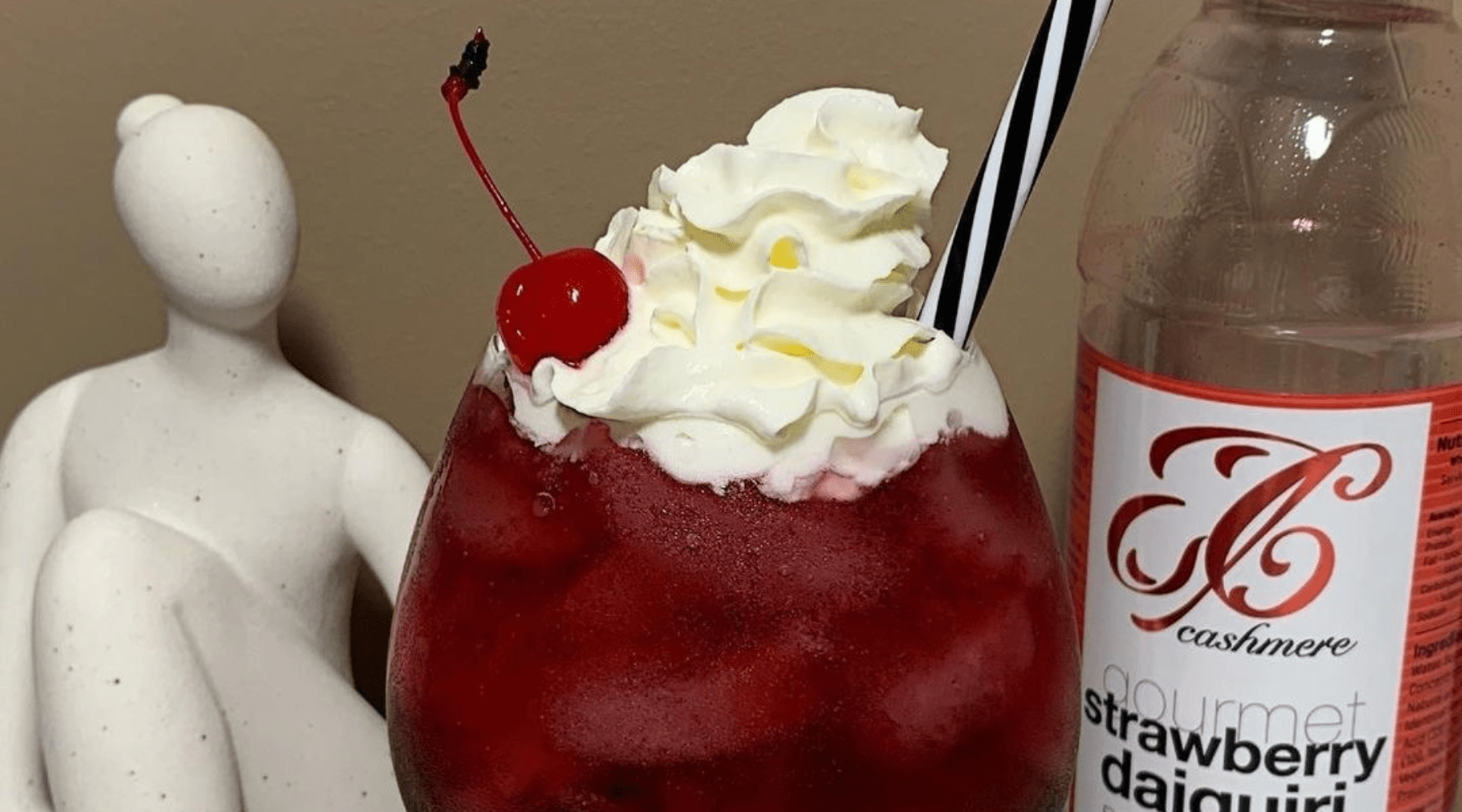 Fruity Berry-licious Cocktail Recipe – Cashmere Syrups